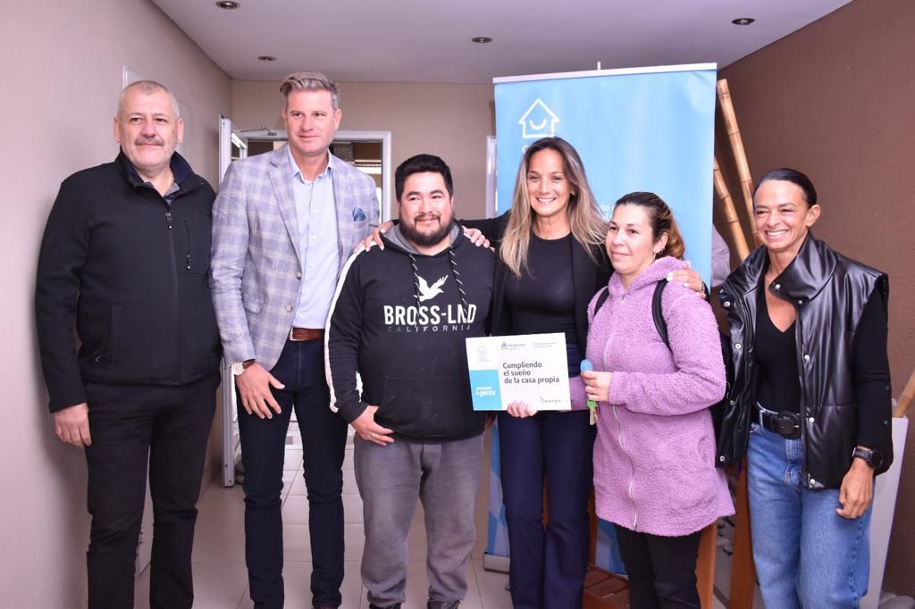 Procrear II: Malena Galmarini junto a Scatolini y autoridades del SGBATOS realizaron una nueva ...