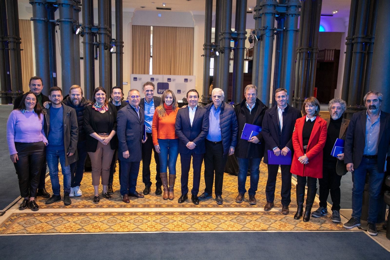 Malena Galmarini junto Wado de Pedro y Gabriel Katopodis presentaron el plan quinquenal de obras ...