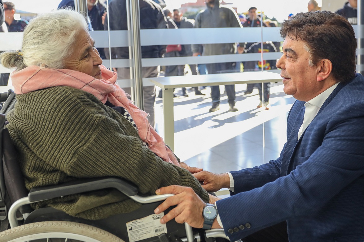 Fernando Espinoza: “El Hospital René Favaloro es un emblema de La ...